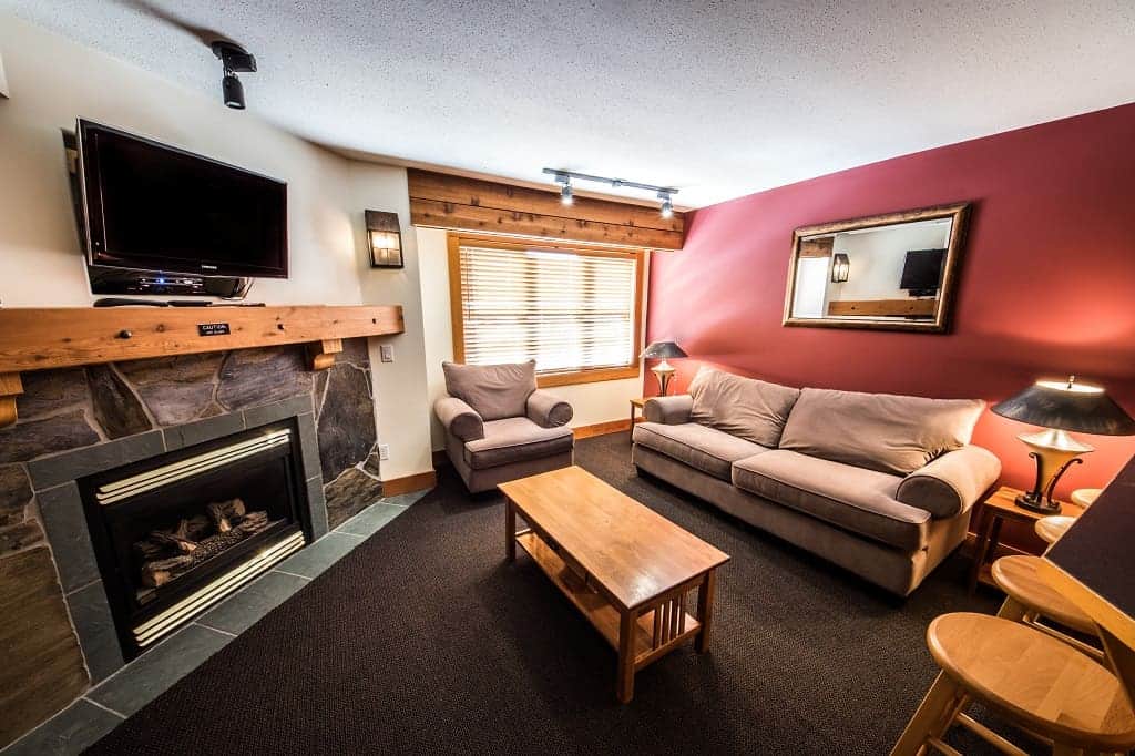 White Crystal Inn - Big White Accommodation - MountainWatch Travel