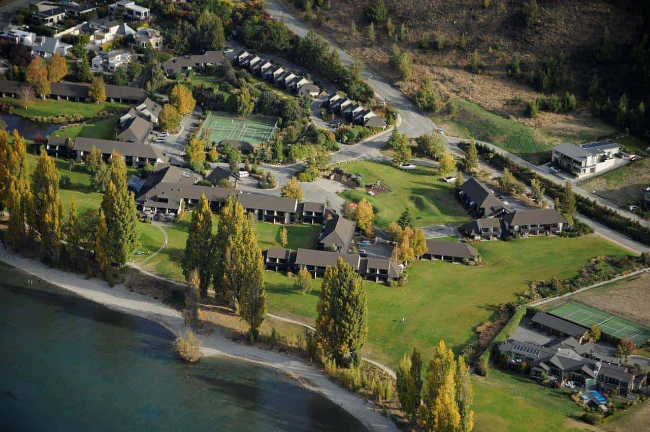 Edgewater Hotel - Wanaka Accommodation - MountainWatch Travel