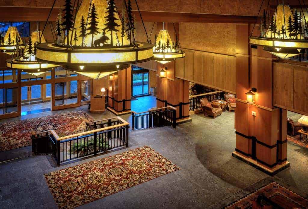 The Steamboat Grand Hotel - Steamboat Accommodation - MountainWatch Travel