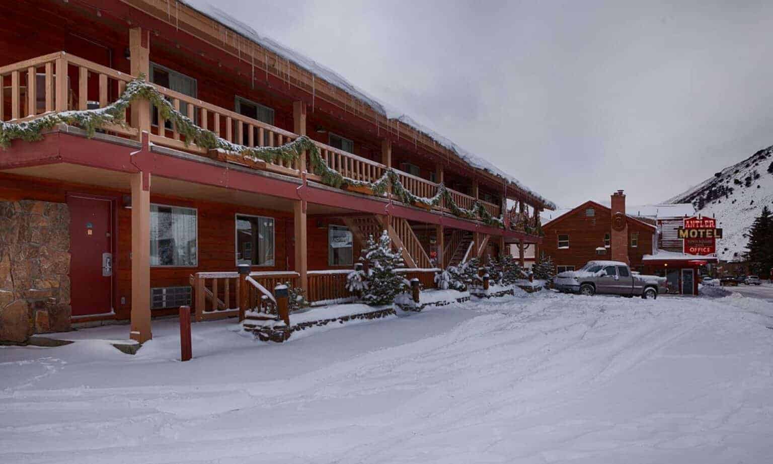 Antler Inn - Jackson Hole Accommodation - MountainWatch Travel