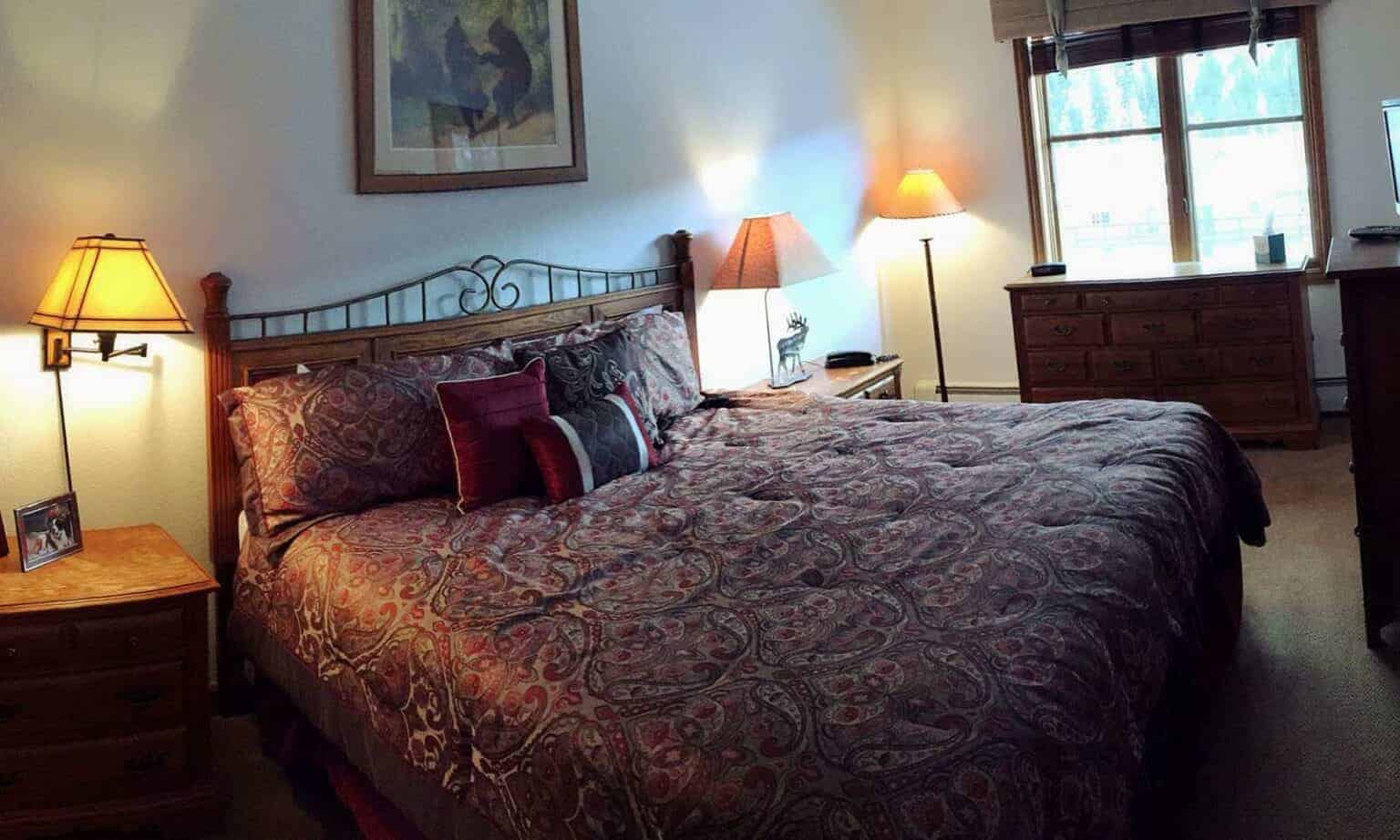 Chapel Square and Lodge at Brookside - Beaver Creek Accommodation - MountainWatch Travel