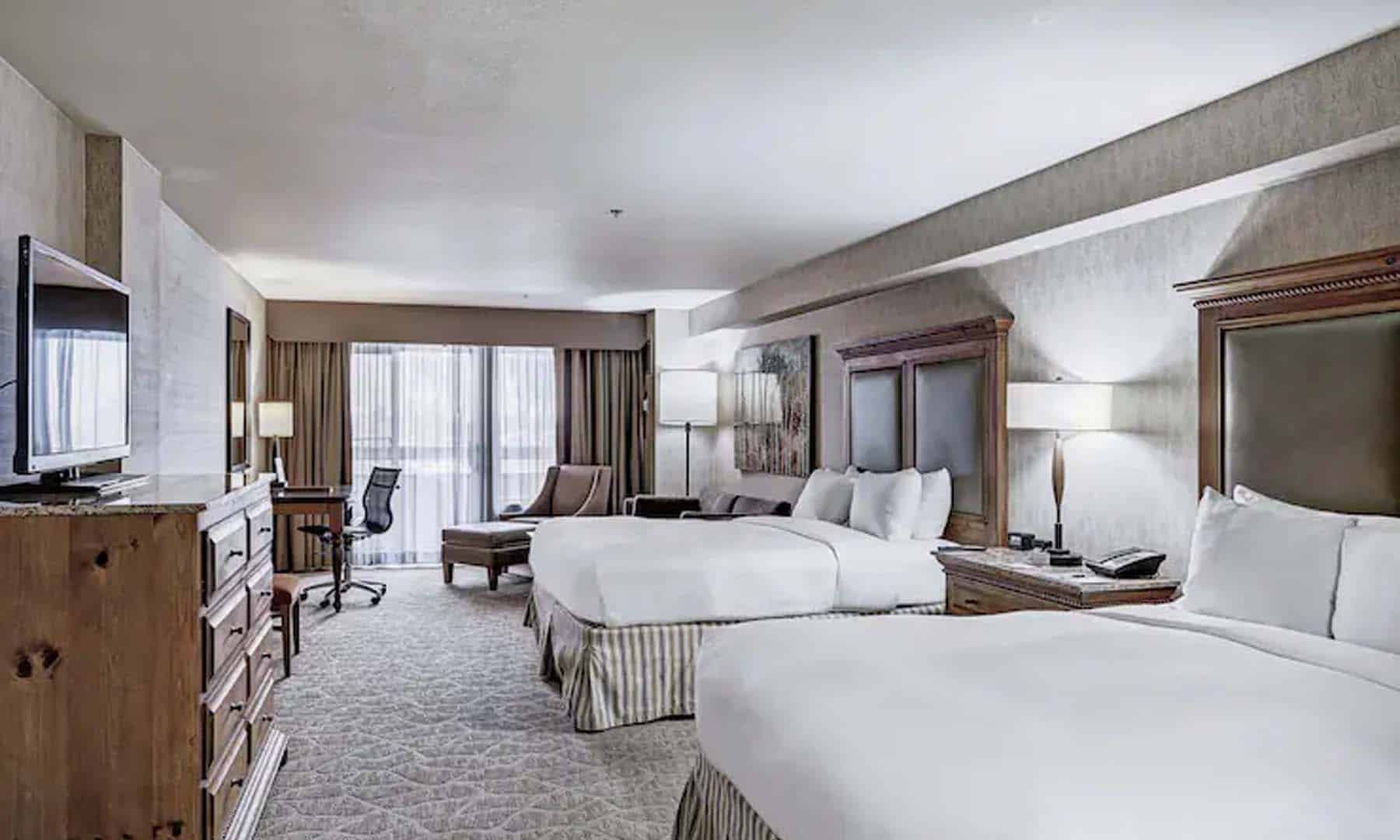 Doubletree by Hilton Hotel Breckenridge - Breckenridge Accommodation ...