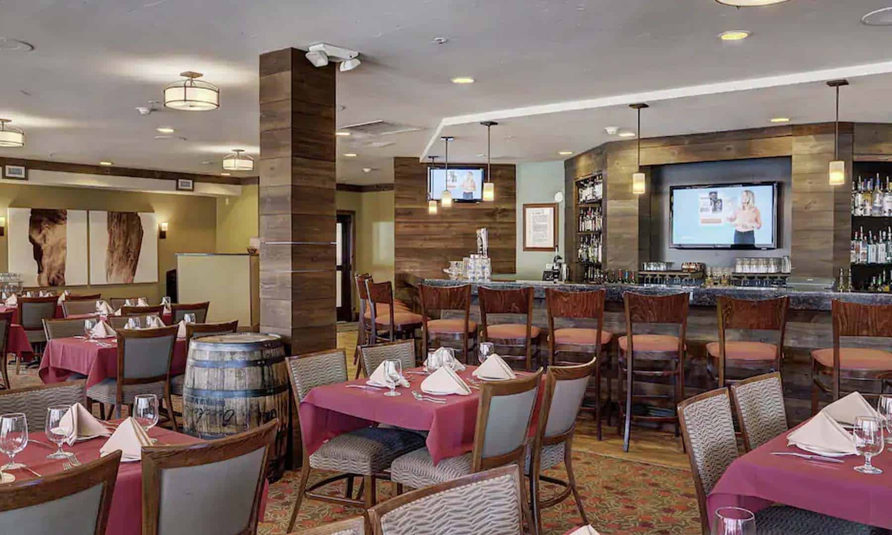 Doubletree by Hilton Hotel Breckenridge - Breckenridge Accommodation ...