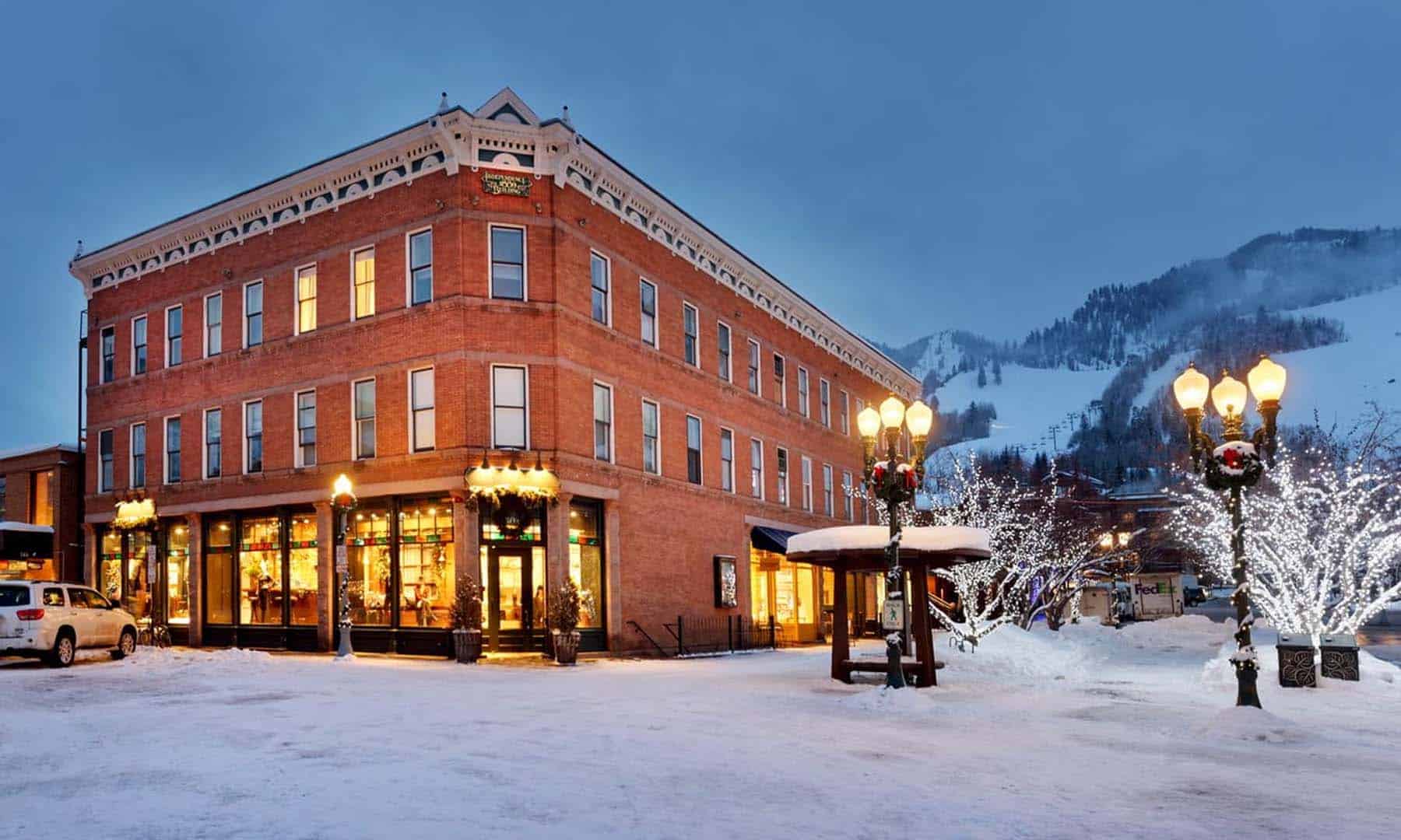 Independence Square - Aspen Snowmass Accommodation - MountainWatch Travel