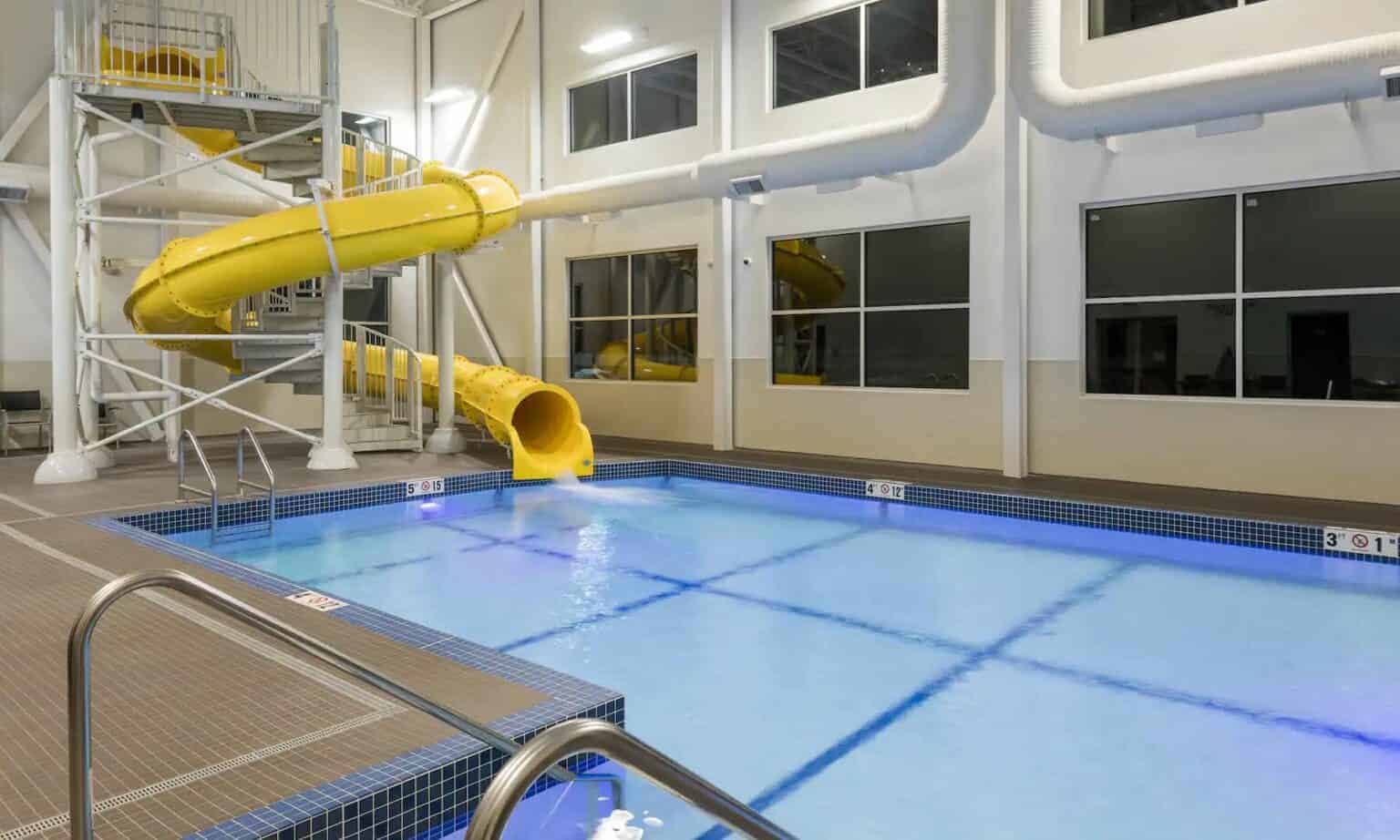 Ramada by Wyndham Revelstoke - Revelstoke Accommodation - MountainWatch ...