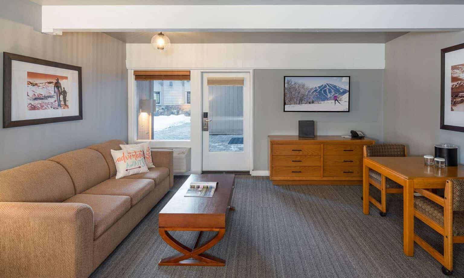 Tamarack Lodge - Mammoth Accommodation - MountainWatch Travel