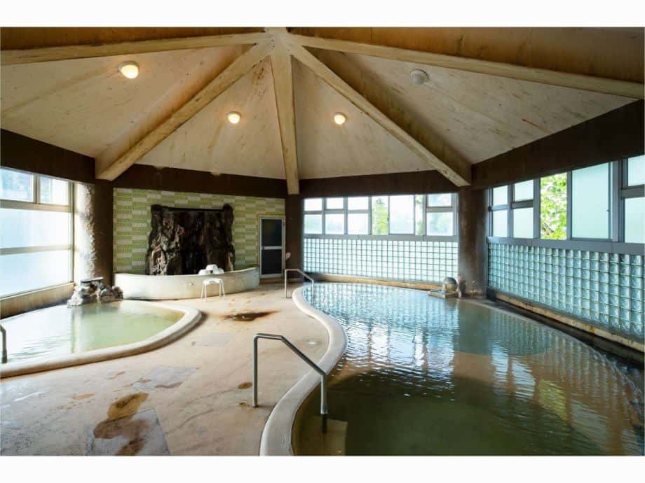 Akakura Hotel - Myoko Kogen Accommodation - MountainWatch Travel