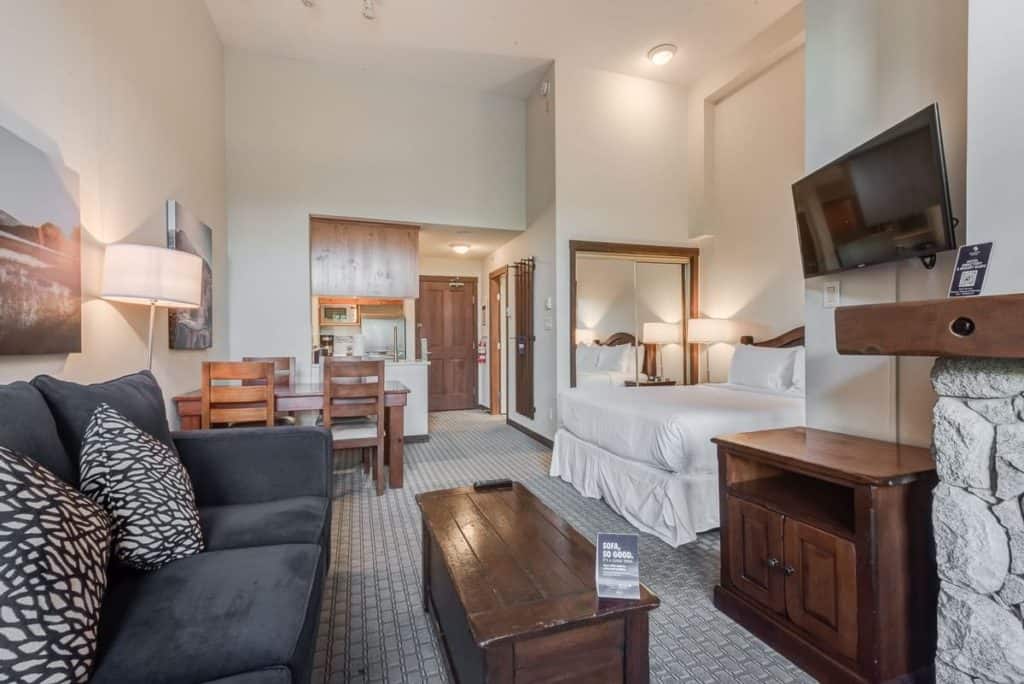 Blackcomb Springs & Suites - Whistler Accommodation - MountainWatch Travel
