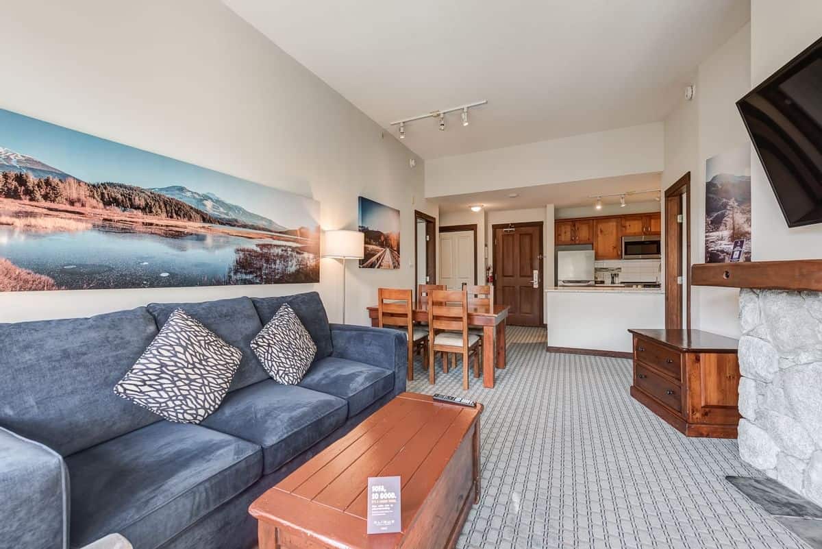 Blackcomb Springs & Suites - Whistler Accommodation - MountainWatch Travel