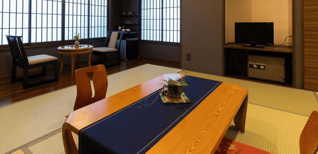 Kawaichiya Ryokan - Nozawa Onsen Accommodation - MountainWatch Travel