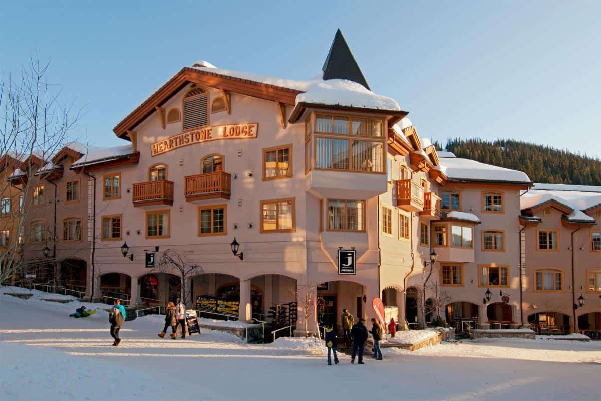Hearthstone Lodge - Sun Peaks Accommodation - MountainWatch Travel
