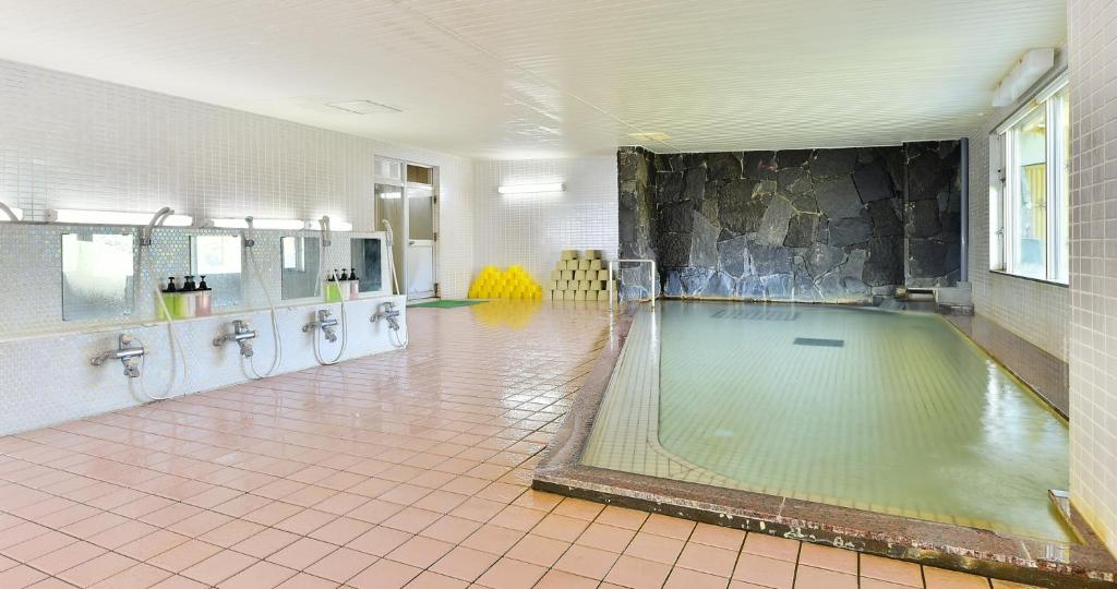 Shiga Grand Hotel - Shiga Kogen Accommodation - MountainWatch Travel