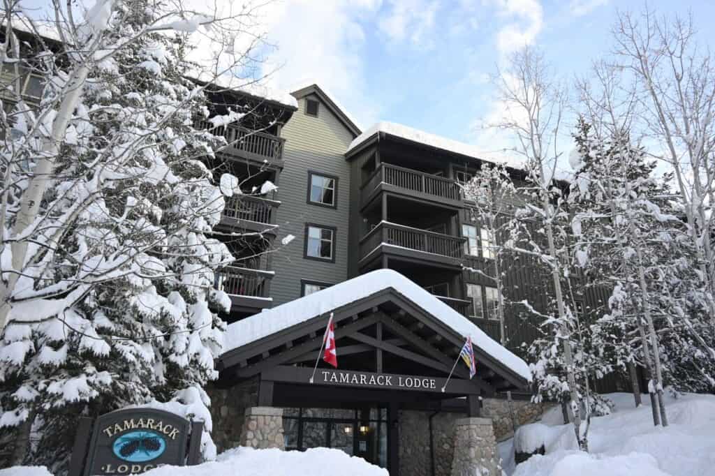 Tamarack Lodge - Panorama Accommodation - MountainWatch Travel